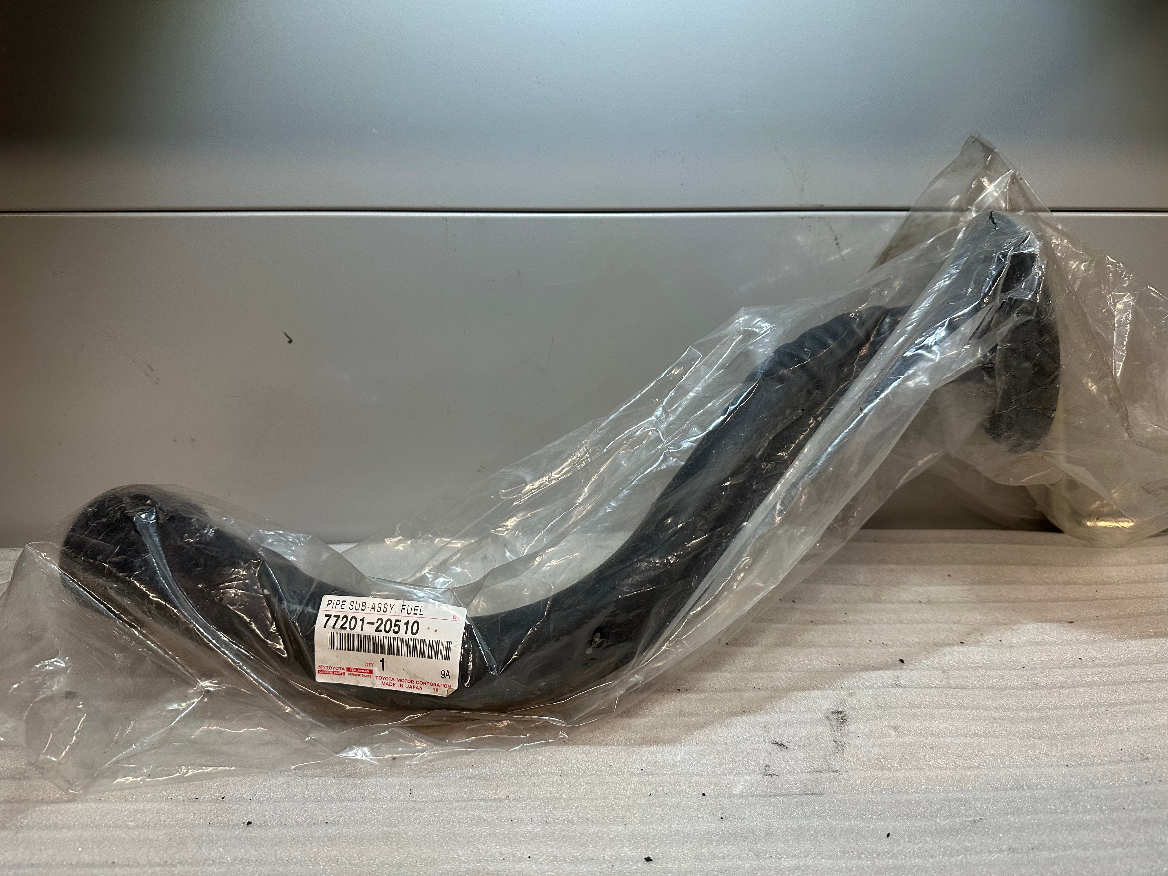 OEM Benzintank Einfüllstutzen Toyota Celica ST205 GT4 77201-20510 ...